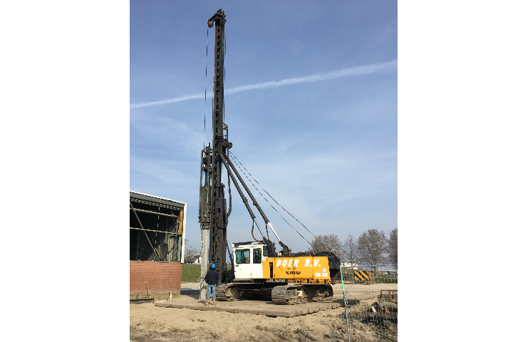 Eerste paal uitbreiding | H Bouter Kaas